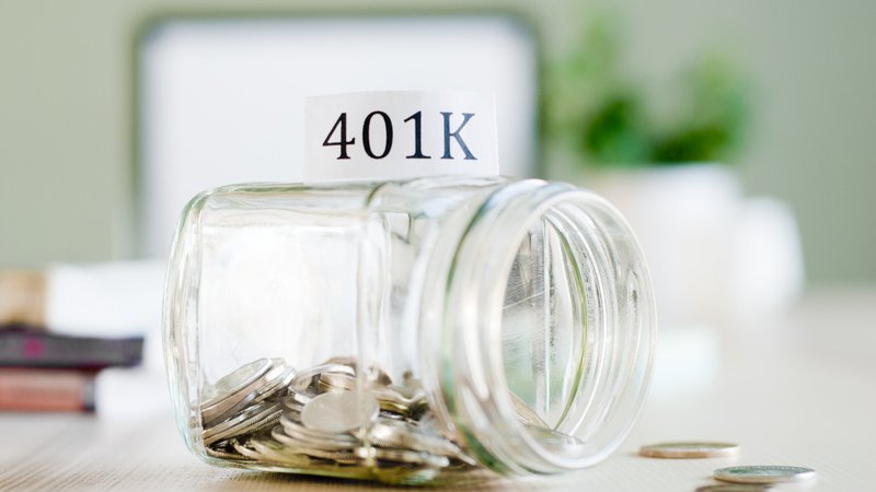 Here's How Much You Need to Save Each Month to Max Out Your 401(k) in 2026