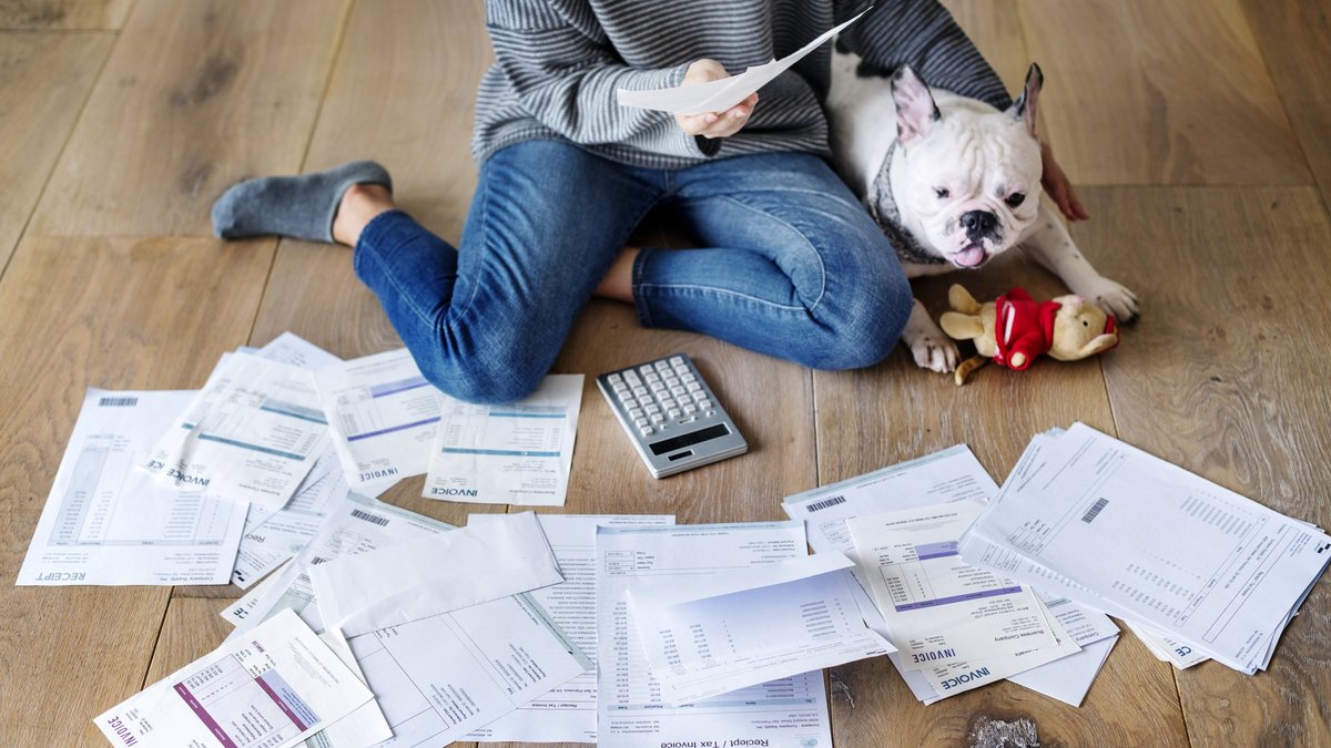 Here's the Smartest Way to Pay Off Credit Card Debt in 2026