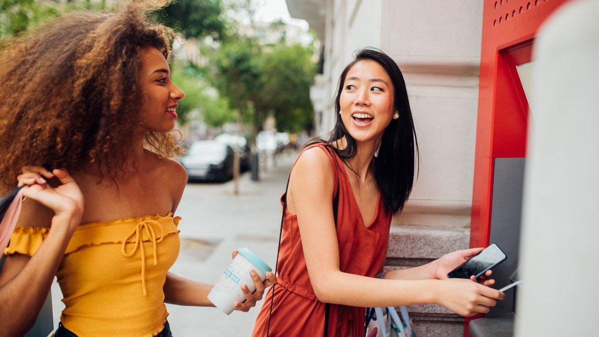 I'm Sick and Tired of Overdraft Fees. Here Are the 3 Best Banks Without ...
