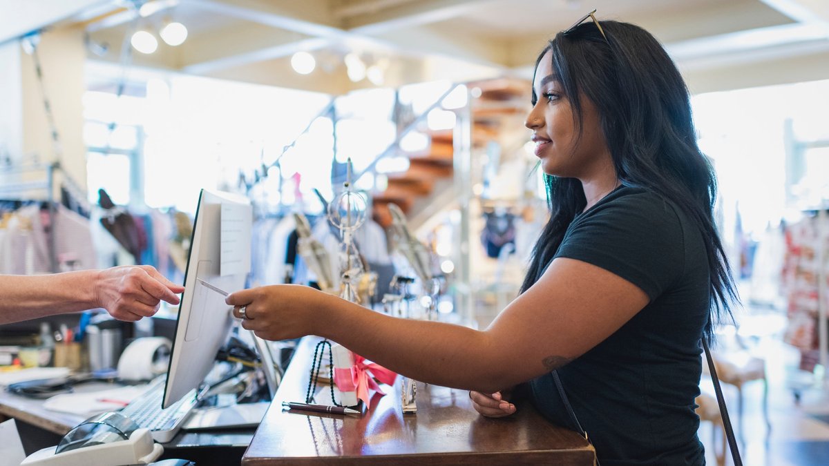 You Might Not Realize What Happens When You Max Out Your Credit Card