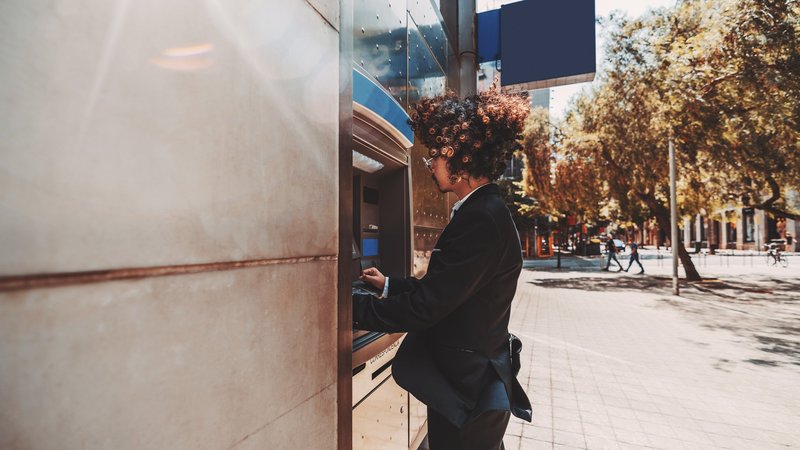 Pay No ATM Fees With These 3 High-Yield Banks