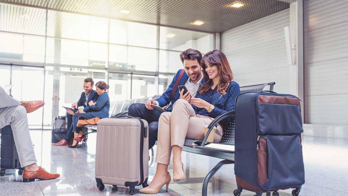 Amex Platinum vs. Chase Sapphire Reserve: Which Has Better Travel Perks?