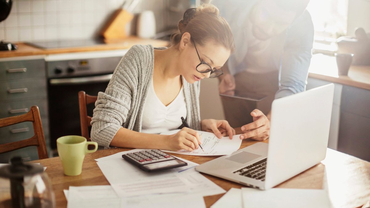 Here's How Much $50,000 Would Earn in a 1-Year CD Right Now