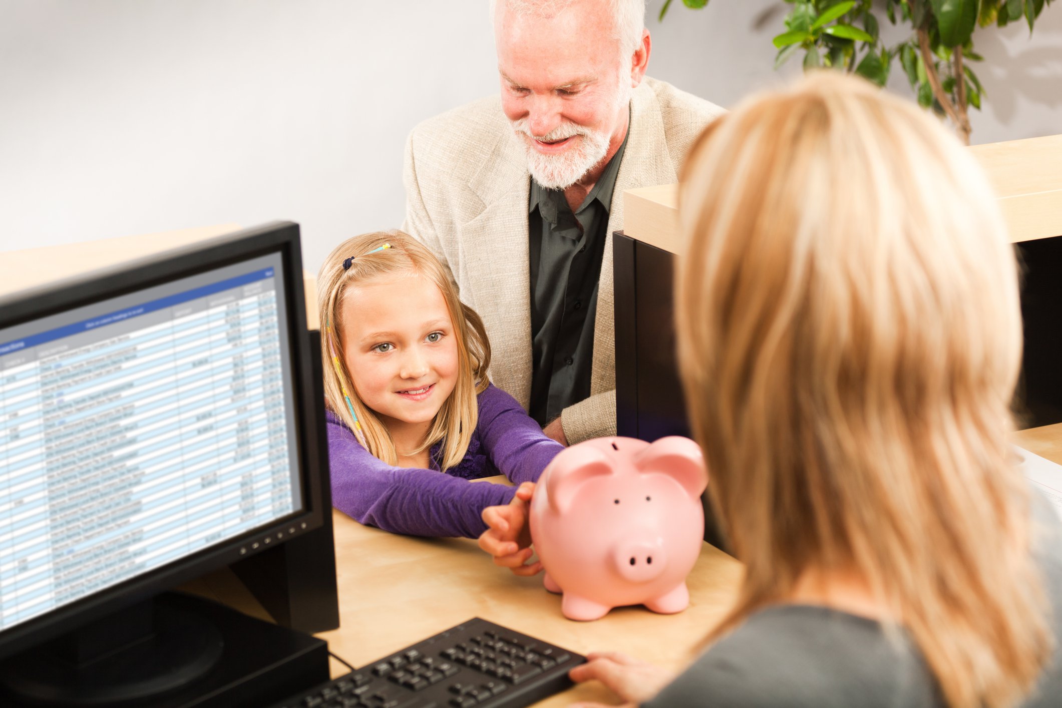 11 Ways to Teach Your Kids About Investing | The Motley Fool